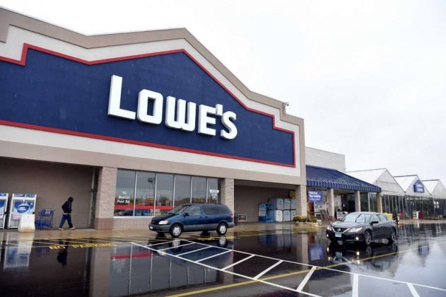 Discover the Benefits of Working at Lowe's • How to Find An Online Job